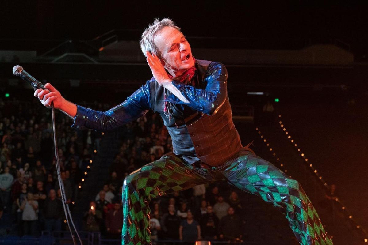 David Lee Roth vydává staré písně | Rádio BEAT: První bigbít u nás
